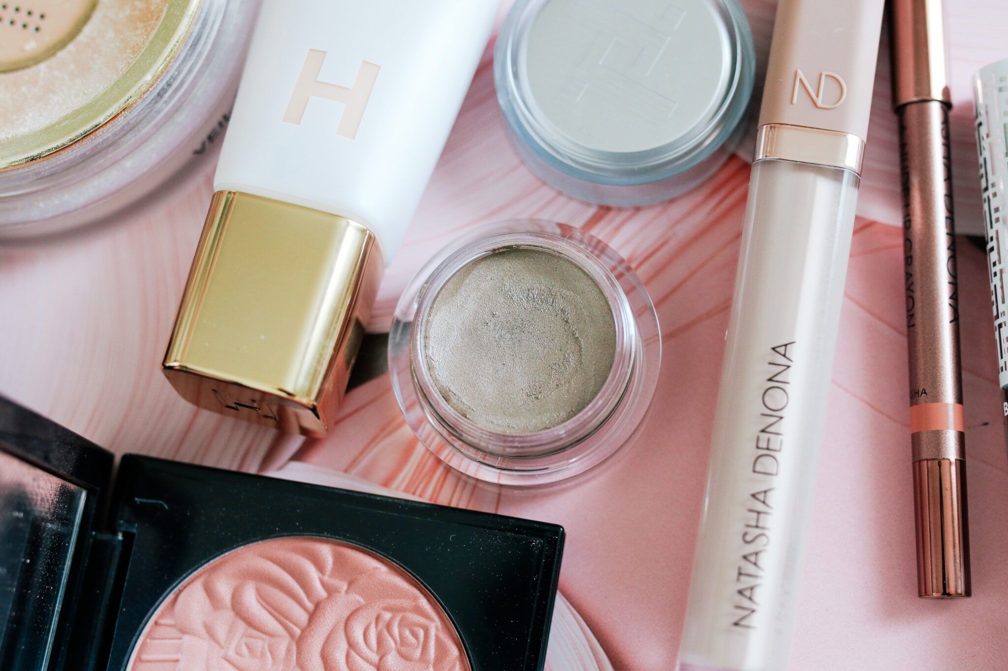 How to Do a Soft Summer Makeup - alittlebitetc
